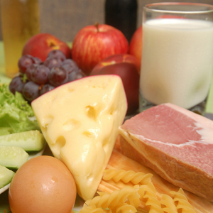 Piramida alimentara: despre lapte, produse lactate si carnea slaba ...