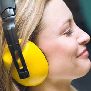 Pierderea auzului – factori, simptome si tratament | avantaje.ro