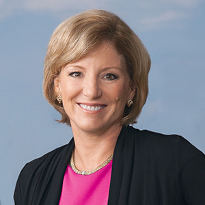 Sheri McCoy, CEO AVON, în top Fortune "50 Most Powerful Women" din 2012 ...