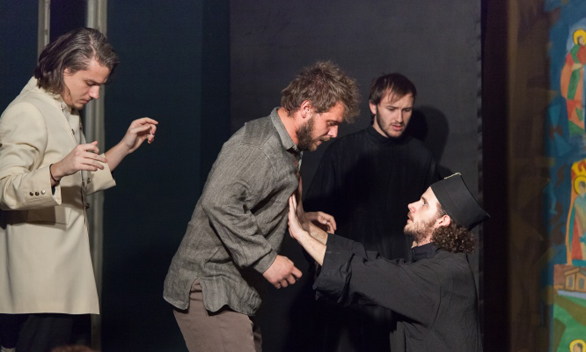 Frații Karamazov la Teatrul Elisabeta – un spectacol de absolvență ...