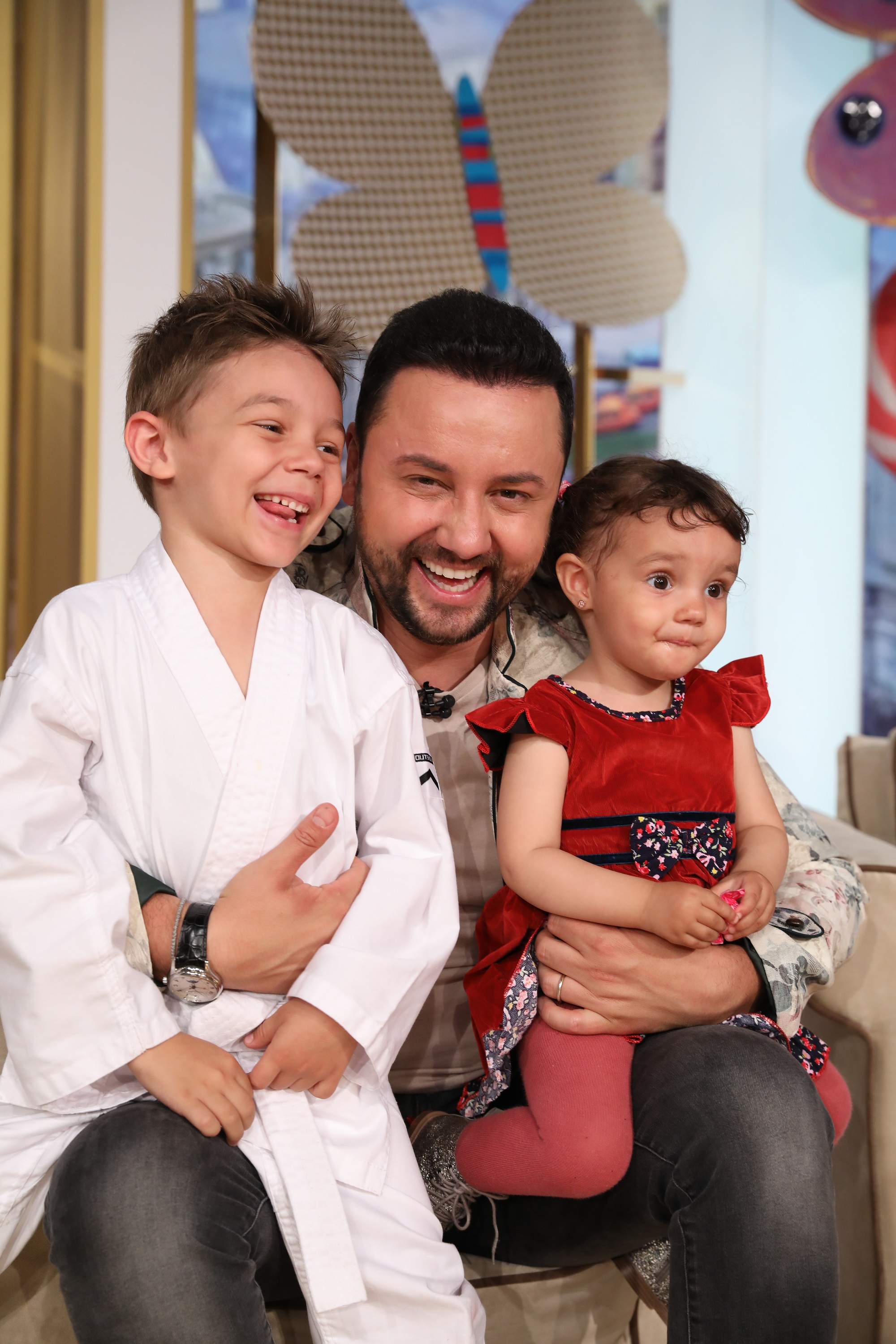 Pe 1 iunie, copiii vedetelor sărbătoresc Ziua Copilului în platoul lui ...