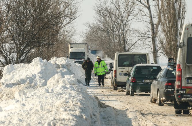 E abia septembrie, dar deja ninge în România! Imagini cu prima ninsoare ...