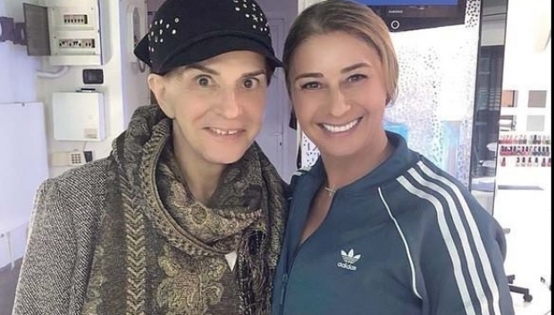 Ionela Prodan este în stare critică! Fiica ei, Anamaria, stă lângă ea ...