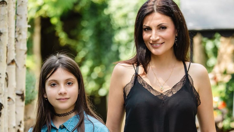 Fiica Ioanei Ginghină și a lui Alexandru Papadopol, maturizată de divorț