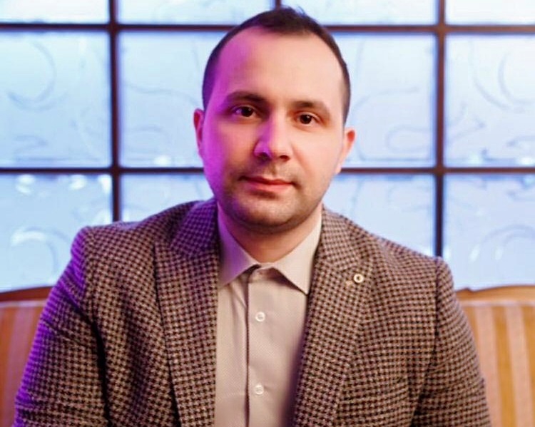 Medic român în Franța: "imunizarea în masă implică asumarea unor ...