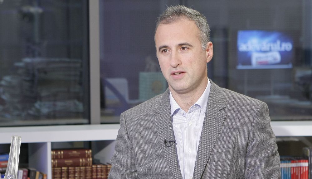 dr. Vlad Predescu Ce facem ca să scăpăm de durerile de oase