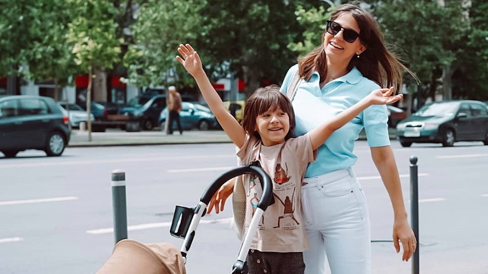 Prima fotografie cu chipul fiicei Danei Rogoz! Ce frumoasă este Lia Elena
