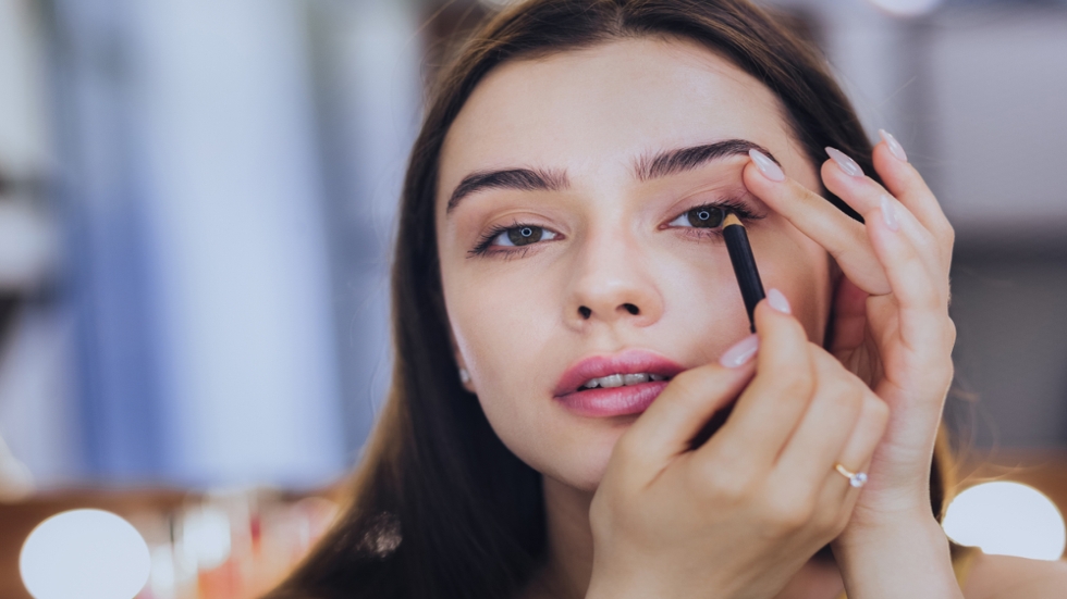 Ce spun despre tine produsele de make-up preferate? | avantaje.ro
