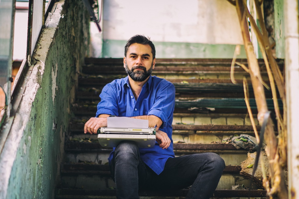 Marius Chivu: "Ca să scrii nu ai nevoie de inspirație (inspirația e un ...