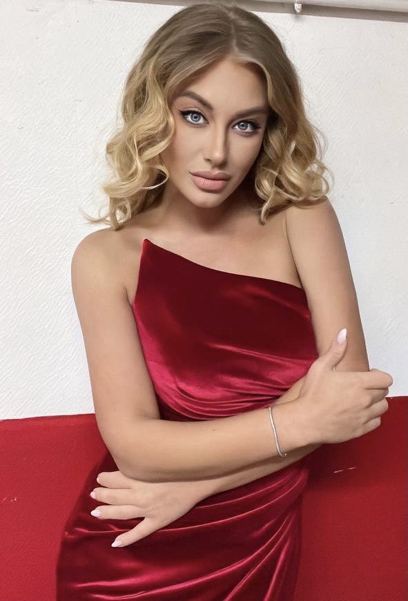 Soprana Irina Baiant a smuls ropote de aplauze la Paris, sub bagheta ...