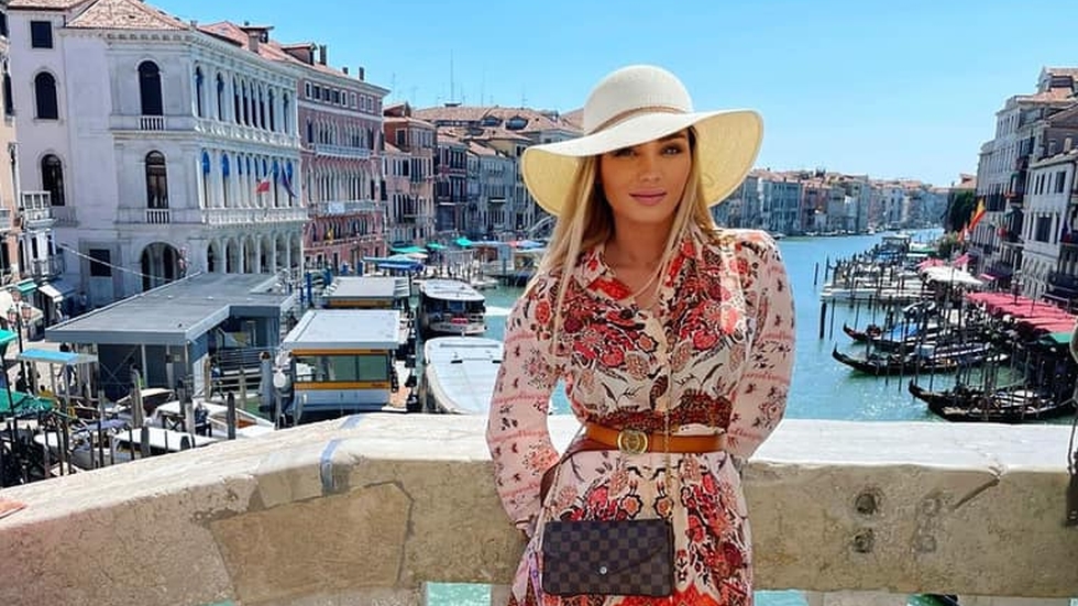 Maria Constantin a amânat nunta și a plecat în Italia | avantaje.ro