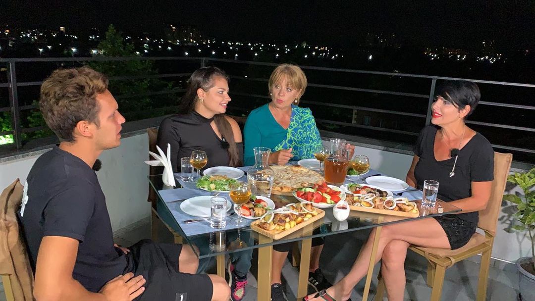 Nou cuplu la „Asia Express”? Ce relație e, de fapt, între Francesco ...