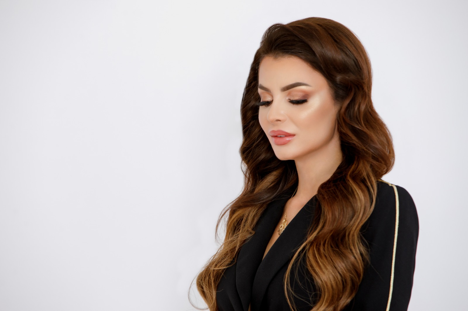 Alina Mariş, Regina Genelor din România: Absolut orice femeie este ...