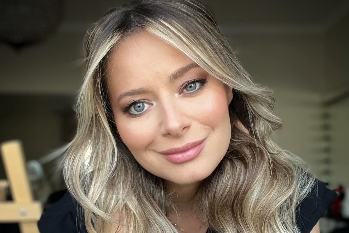 Laura Cosoi, mămică pentru a treia oară. Iată prima imagine cu micuța