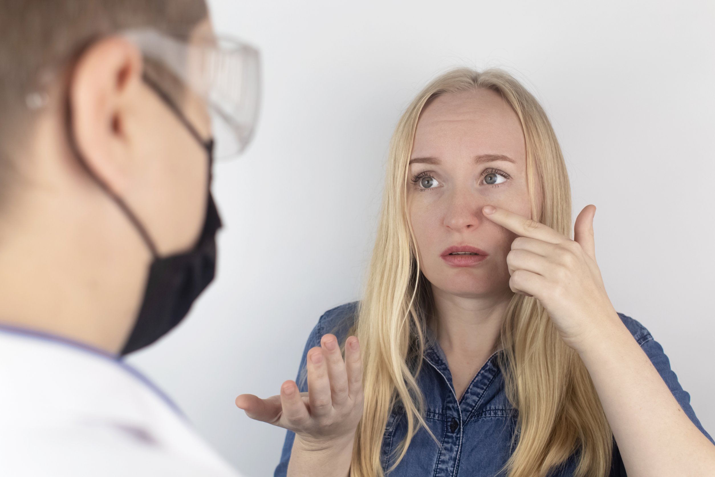 Simptomul cancerului pe care îl poți mirosi. Iată alte semne de cancer