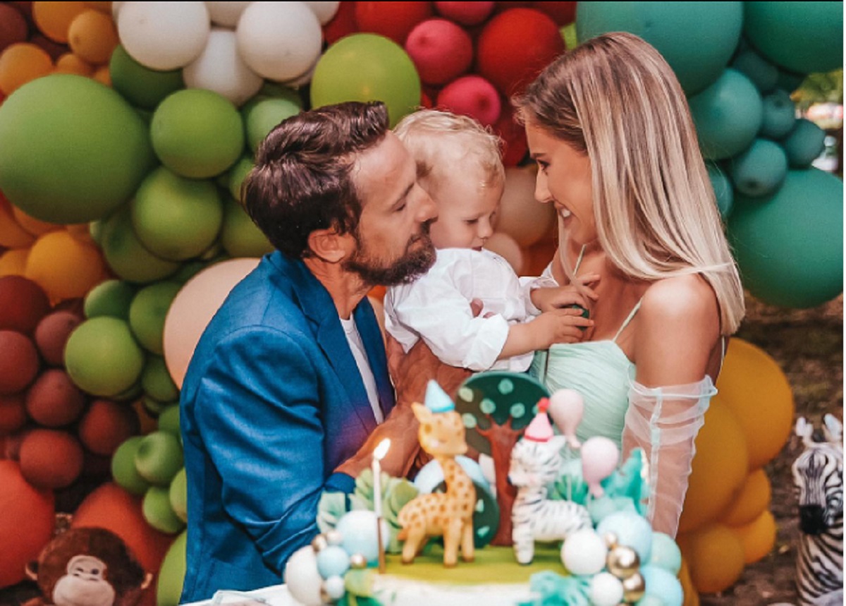 Cum arată casa în care Dani Oțil locuiește cu Gabriela Prisăcariu ...