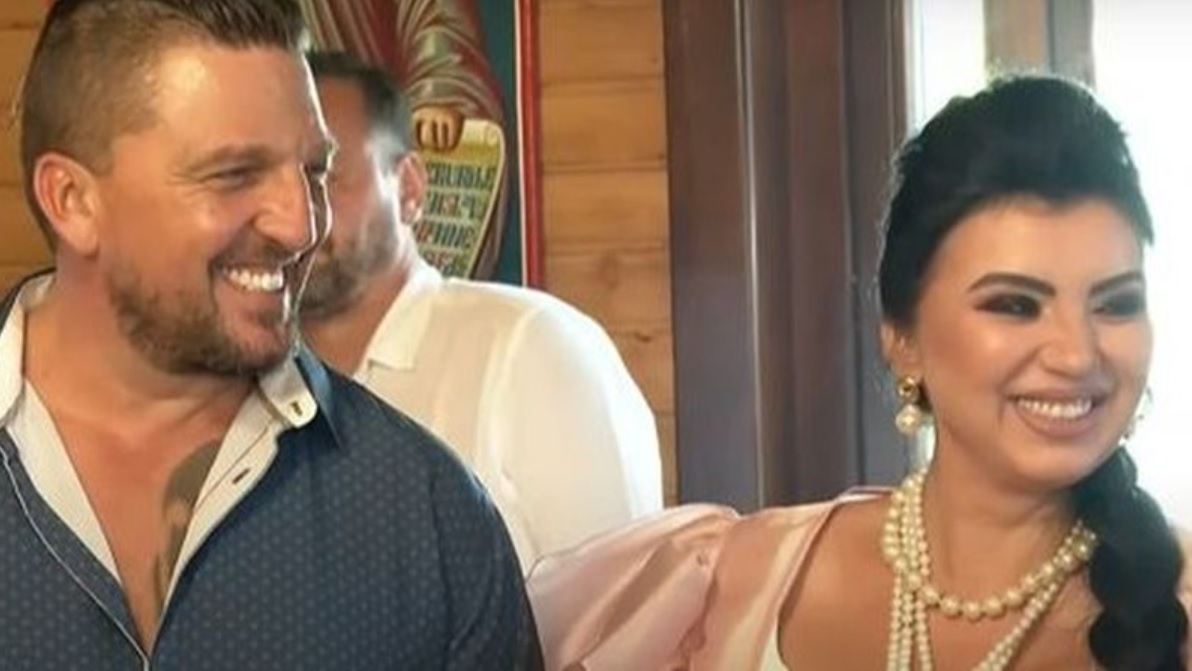 De ce Adriana Bahmuțeanu a amânat nunta cu George Restivan