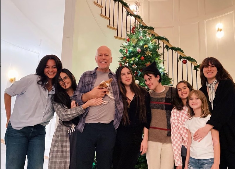 Bruce Willis devine bunic, iar reacția lui Demi Moore este neprețuită Bruce Willis devine bunic, iar reacția lui Demi Moore este neprețuită