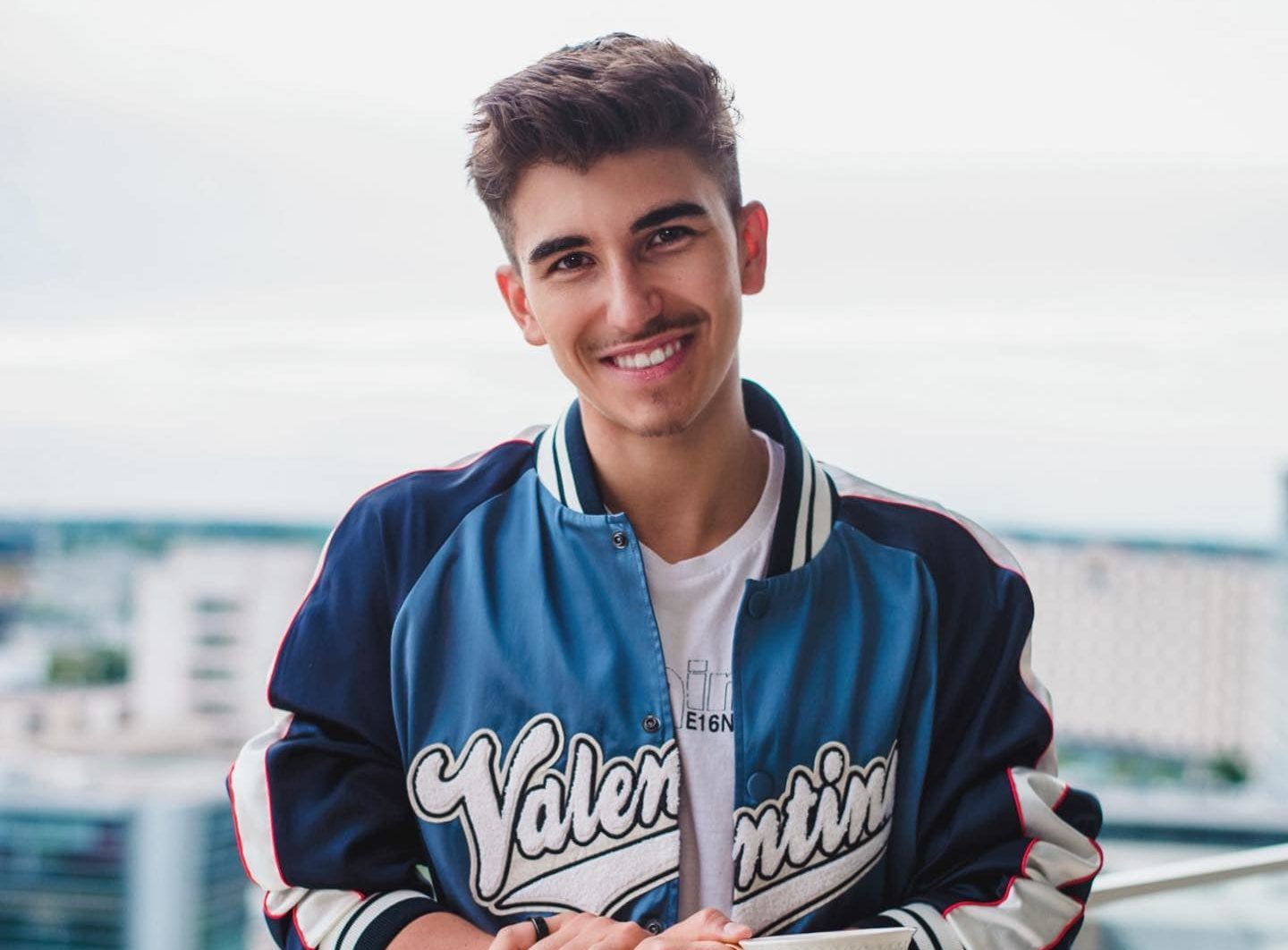 Sebastian Dobrincu a muncit de mic pentru tot ce are: „Eu la 13 ani ... Sebastian Dobrincu a muncit de mic pentru tot ce are: „Eu la 13 ani ...