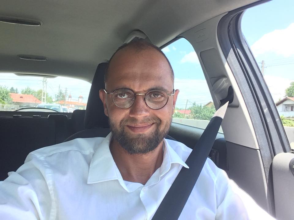 Oreste a renunțat la traiul în București și s-a mutat într-un sat din ...