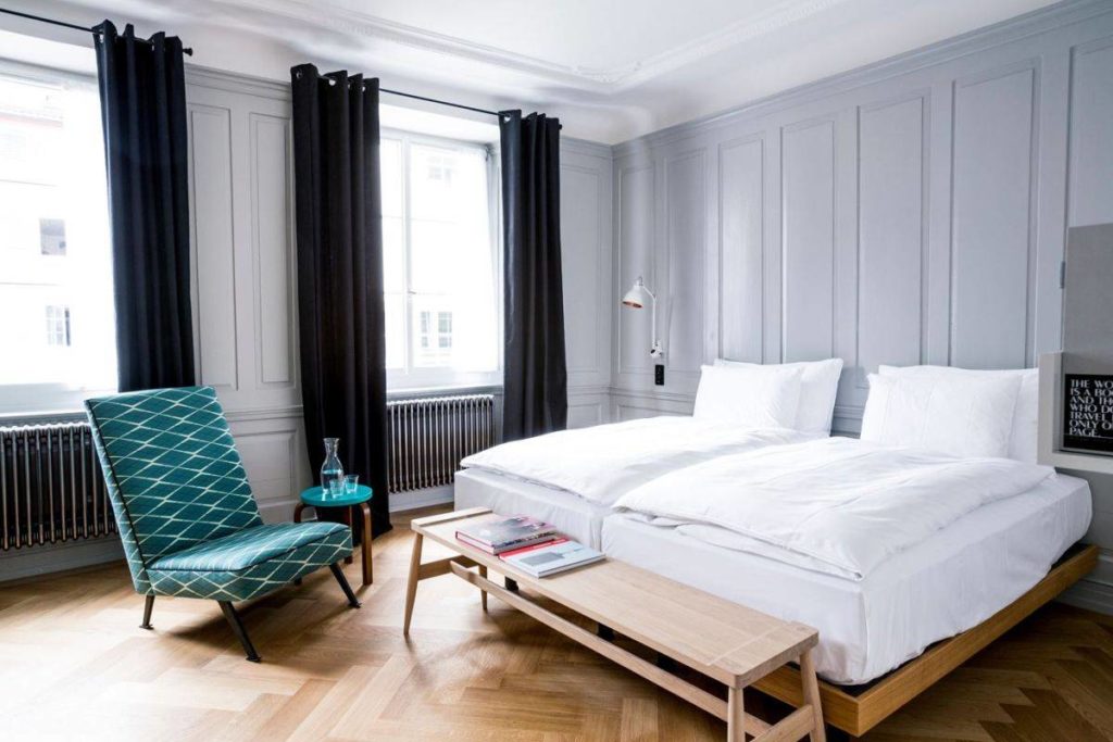 Draperii Blackout: Cum să alegi și să măsori draperiile pentru dormitor