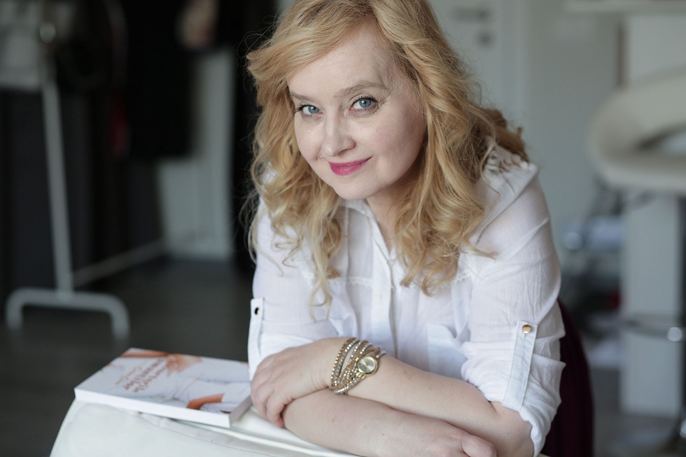 Corina Ozon: „Toți avem răni pe care le purtăm. După o vârstă, suntem ...