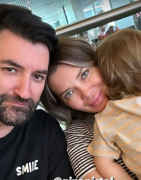 Smiley și Gina Pistol au oferit imaginile serii la Neversea. Artistul a ...