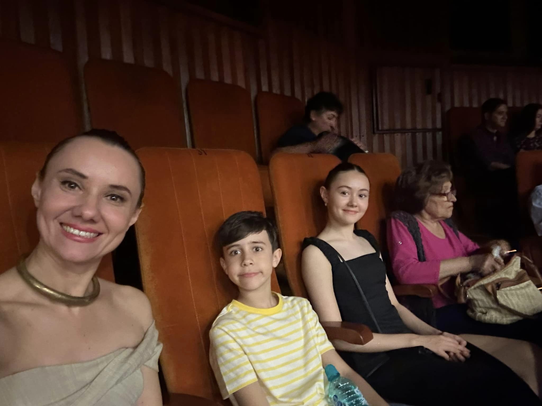 Ce a pățit Oana Ioniță cu băiatul ei. Maxim nu locuiește cu ea după divorț