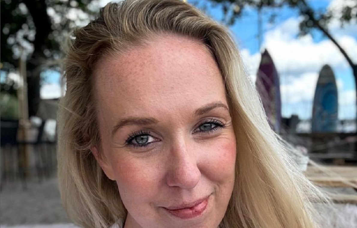 O mamă și-a arătat burtica colosală de dinainte de naștere.