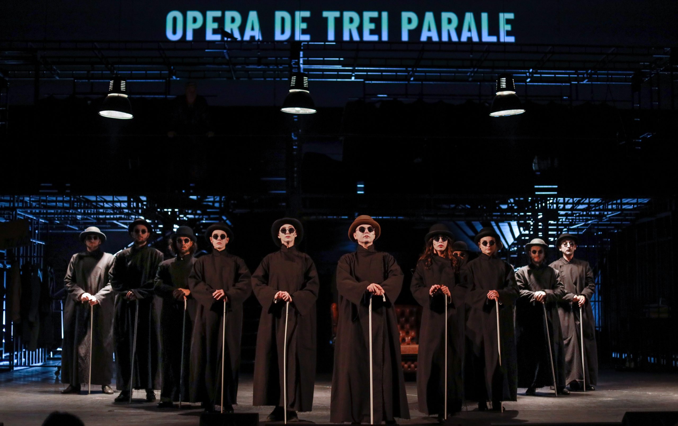 Premieră la început de an la TNB: musicalul „Opera de trei parale” de ...