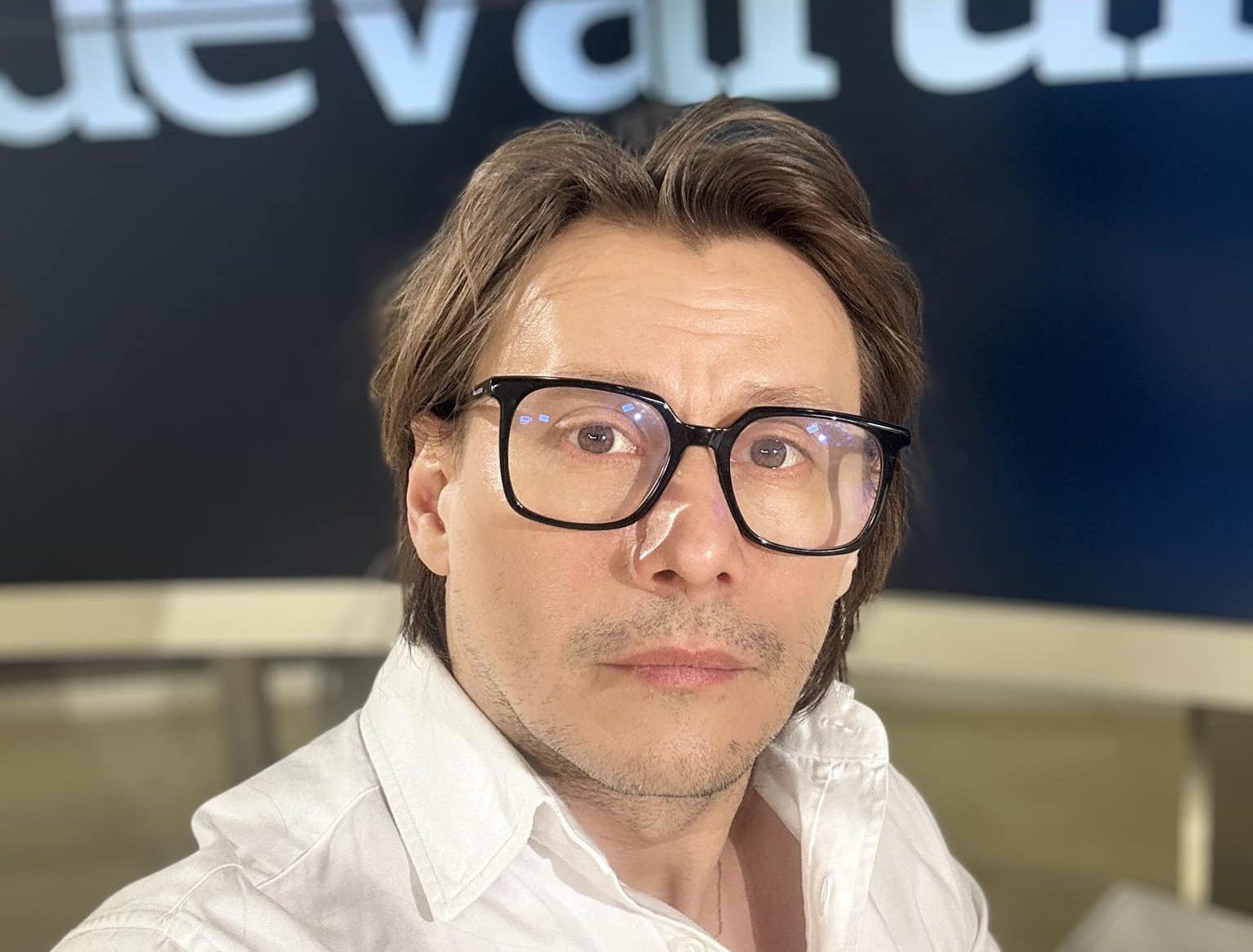 Cum s-a accidentat Marius Manole pe scenă, în timpul unui spectacol de ...