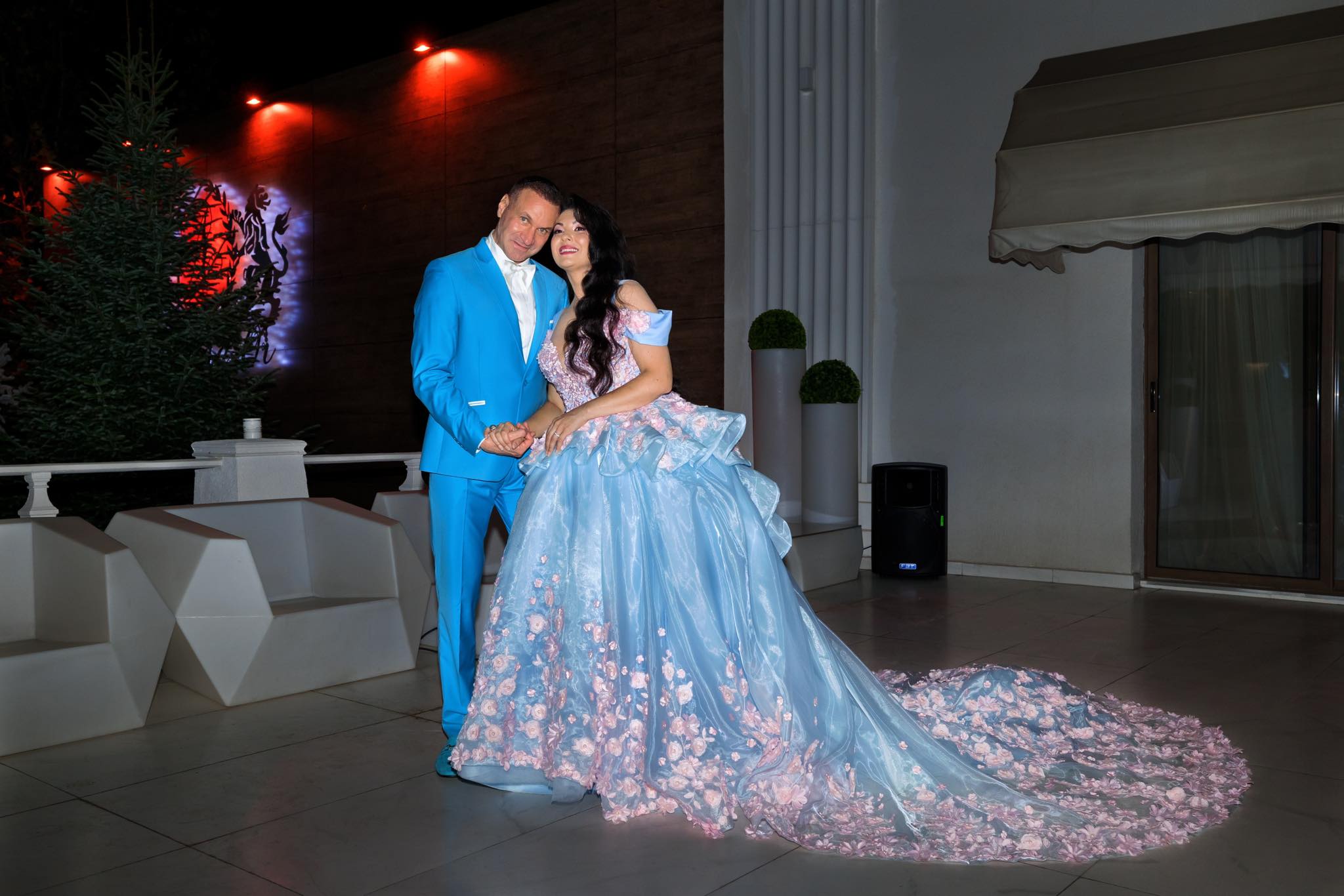 Alin Oprea s-a dat de gol. Cine a plătit pentru „nunta faraonică” cu ...