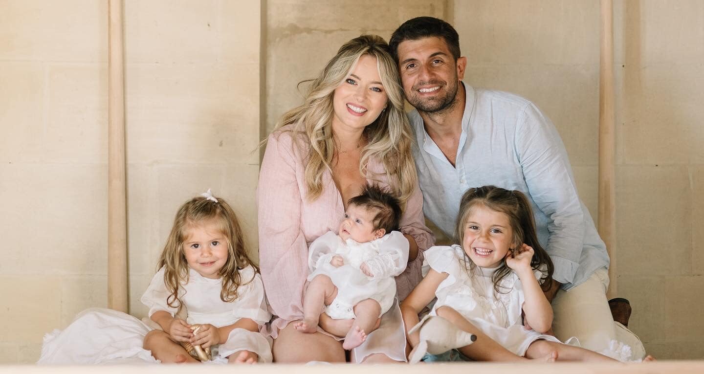 Laura Cosoi a născut și a dezvăluit sexul celui de-al patrulea copil ...