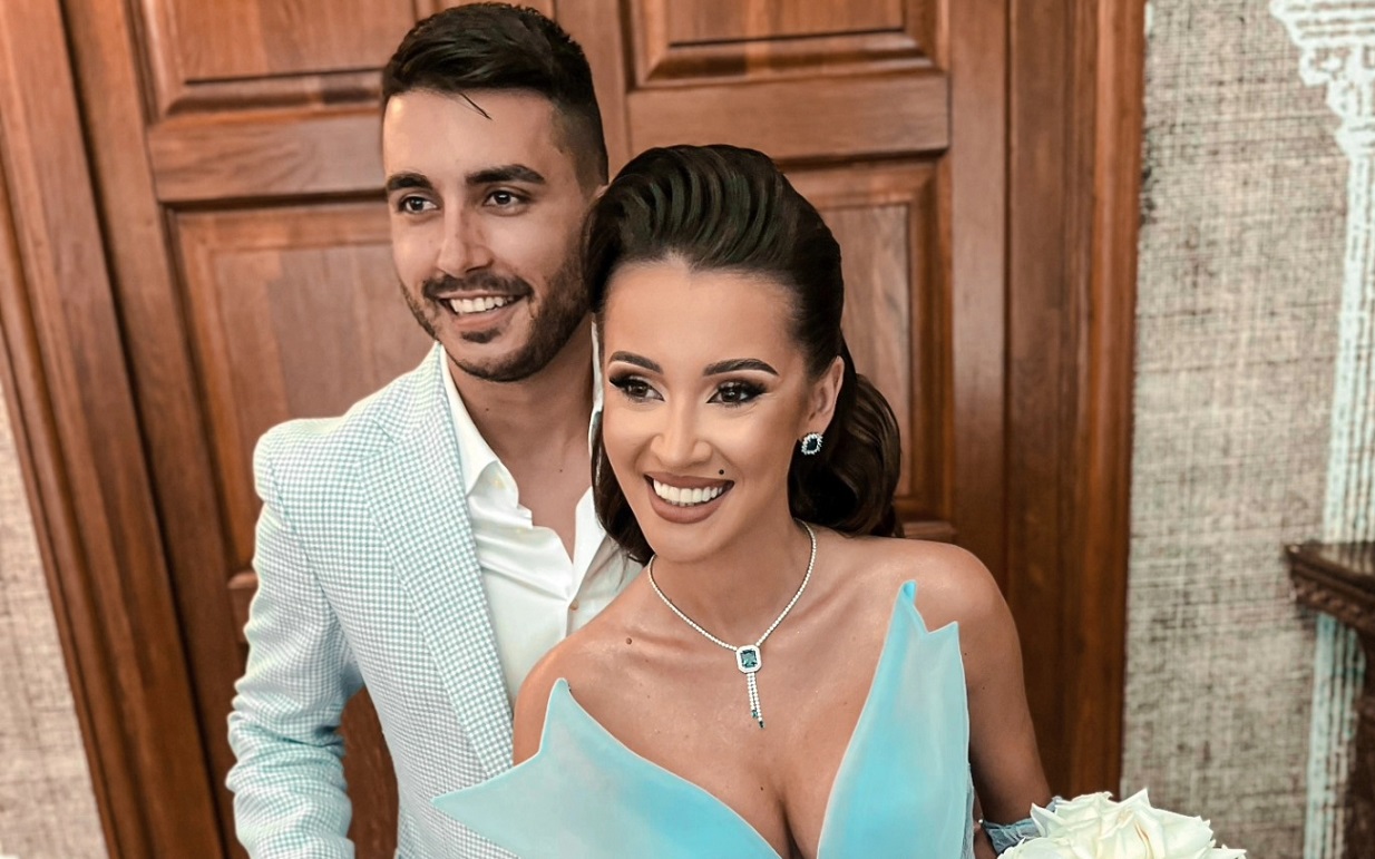 Nuntă în familia Kanal D! Ana Maria Barnoschi s-a căsătorit civil cu ...