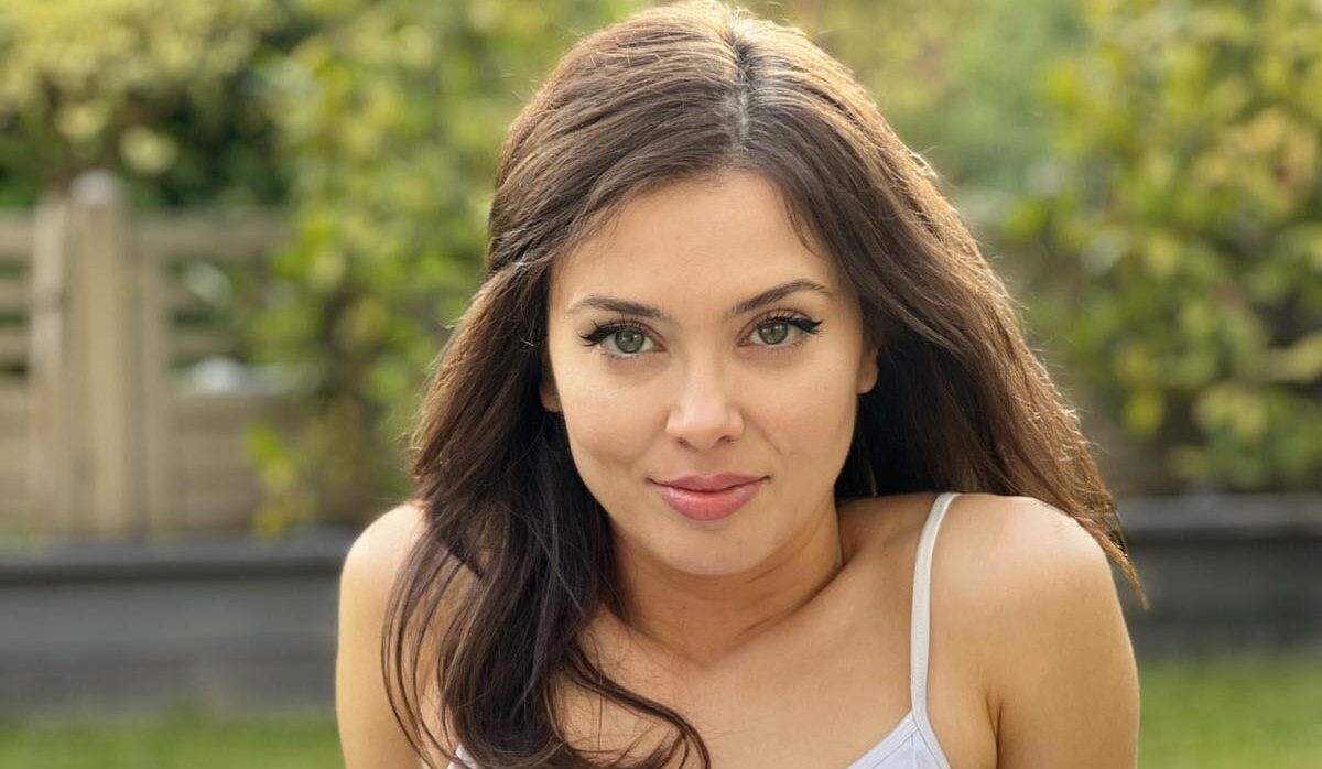 Anca Dumitra a născut în mare secret. Actrița nu a dezvăluit încă sexul ...