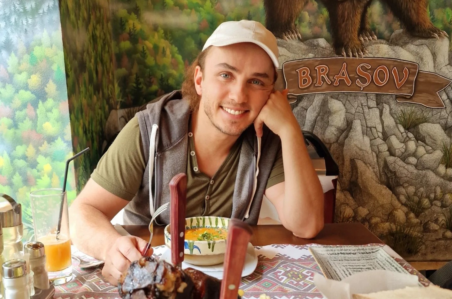 Ce onorariu are Mihai Trăistariu la un concert. Artistul a spus-o fără ...