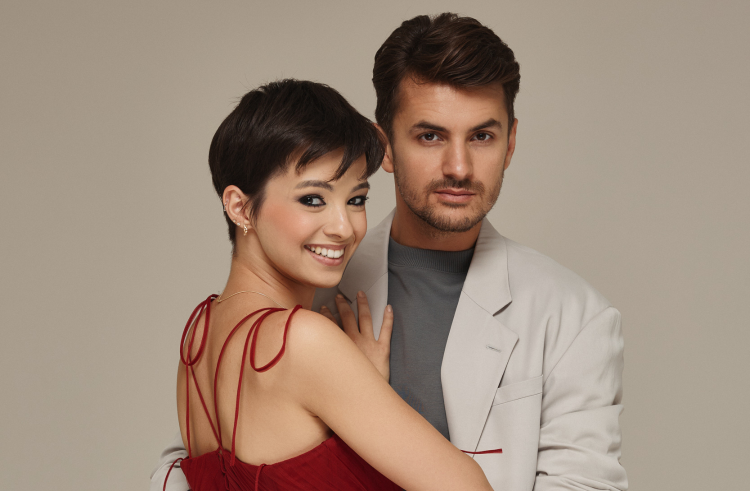 Karina Jianu şi Vlad Udrescu, protagoniștii serialului „Ana, Mi-ai fost ...