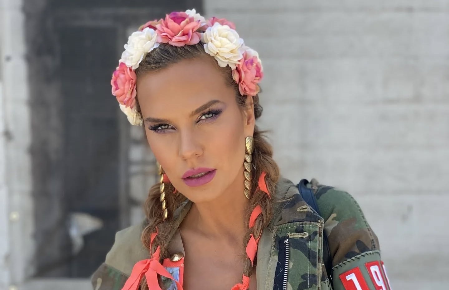 Anna Lesko dezvăluie povestea costumelor de scenă. „Vin dintr-o familie în care coseam și ...