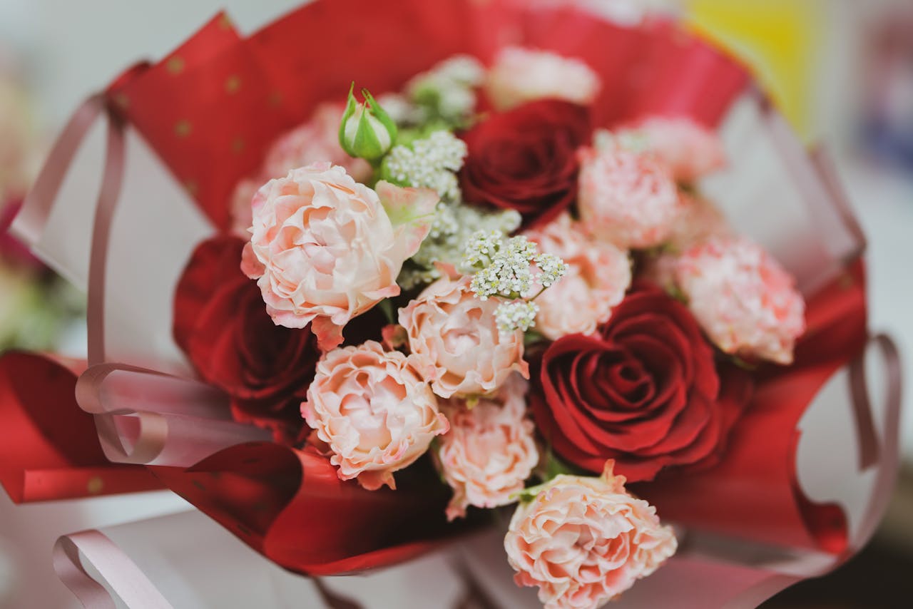 Ce flori sunt potrivite pentru prima zi de școală? Sfaturi de la Maison Dadoo | avantaje.ro