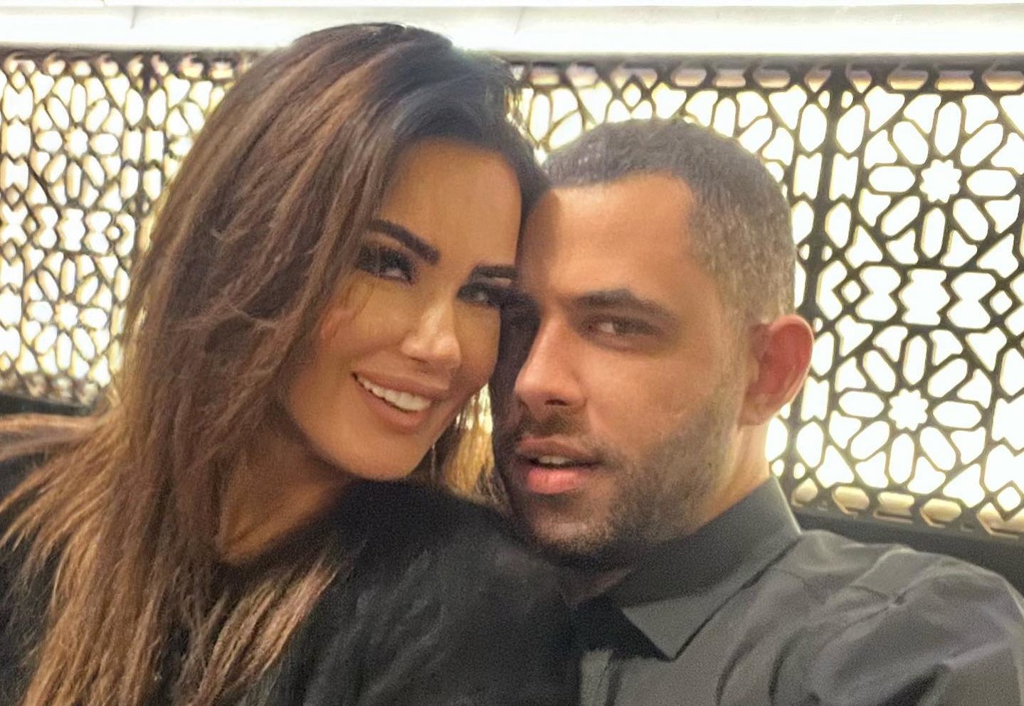 Oana Zăvoranu și Alex Ashraf s-au împăcat. El și-a retras cererea de ... Oana Zăvoranu și Alex Ashraf s-au împăcat. El și-a retras cererea de ...